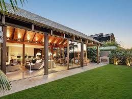 AZ chief's new $8m digs 14.07.2021 PM