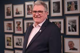 Richard Vines to step down 17.08.23 PM